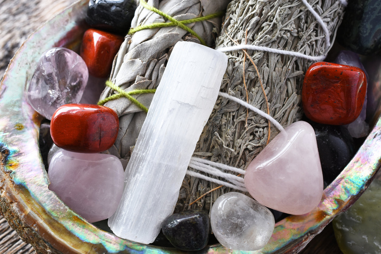 Different Cleansing Techniques with Selenite – Tranquil Wellbeing
